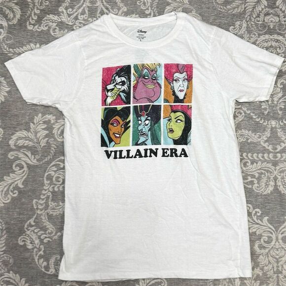 Disney | Tops | Disney Villain Era Womens Tshirt L White Maleficent ...